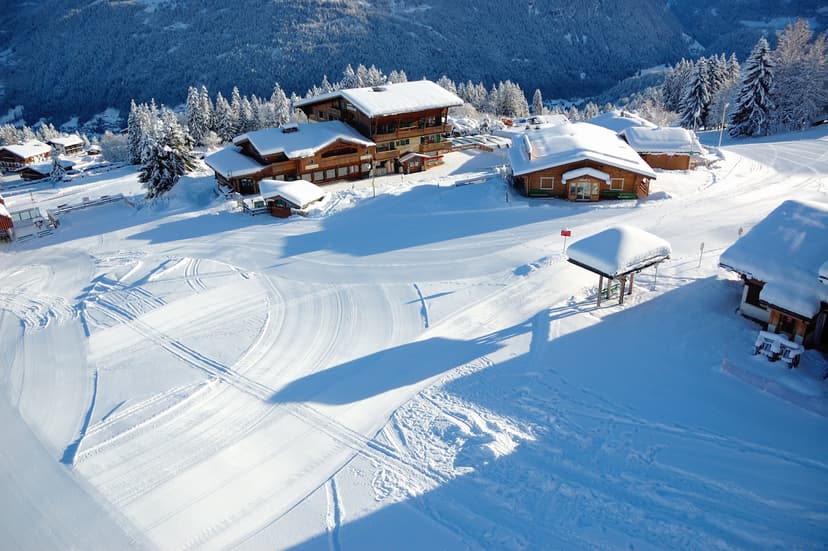 Ski | Blog | Destination | Skiiing In Saint Gervais | Heidi