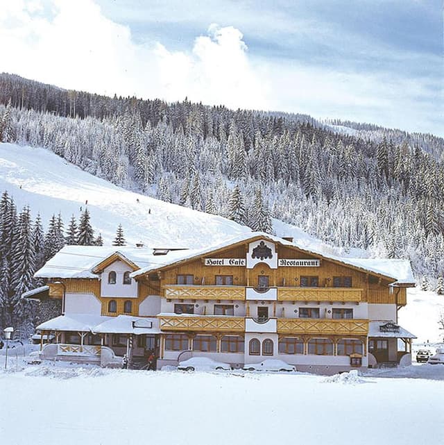 Fitzmoos Ski Resort & Holidays 2026/2027 | Fitzmoos Austria Skiing | Heidi